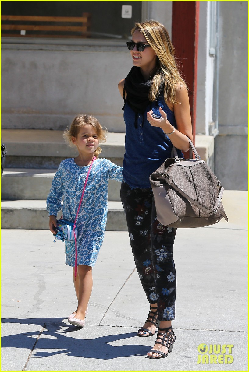 Jessica Alba: Gun Training for 'Sin City: A Dame to Kill For'!: Photo ...