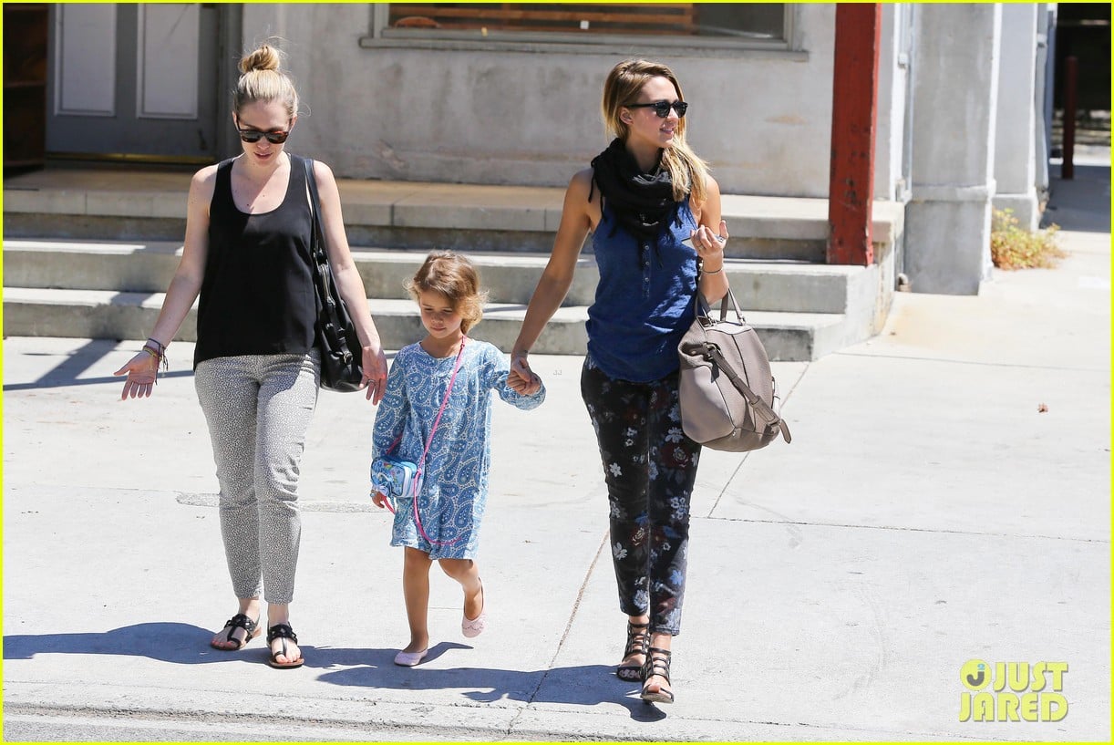 Jessica Alba: Gun Training for 'Sin City: A Dame to Kill For'!: Photo ...