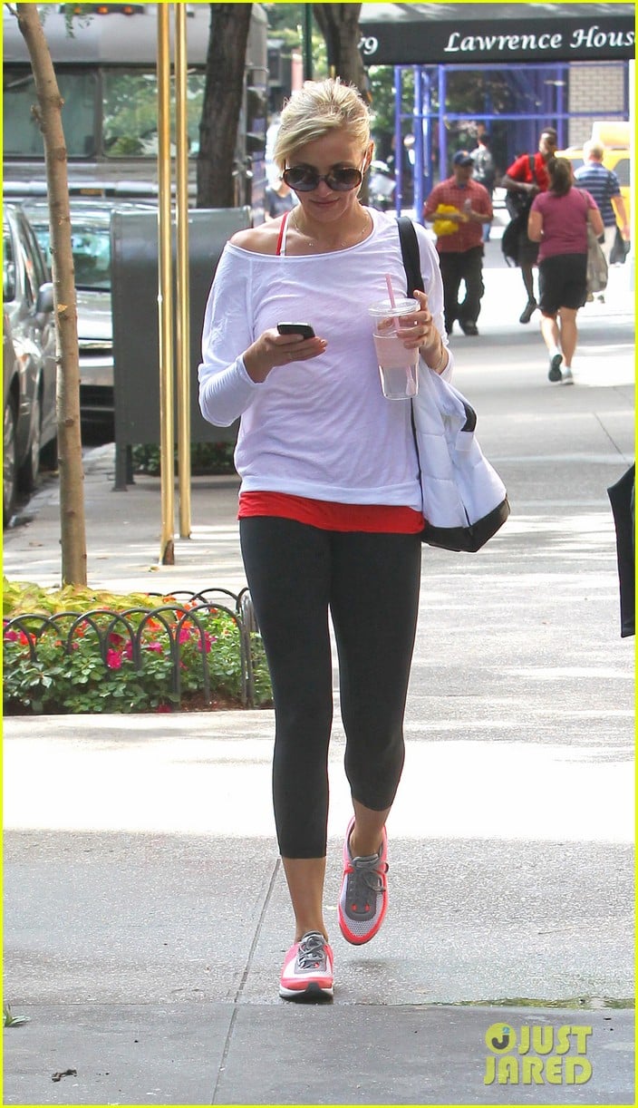 Cameron Diaz: Big Apple Workout!: Photo 2709557 | Cameron Diaz Photos ...