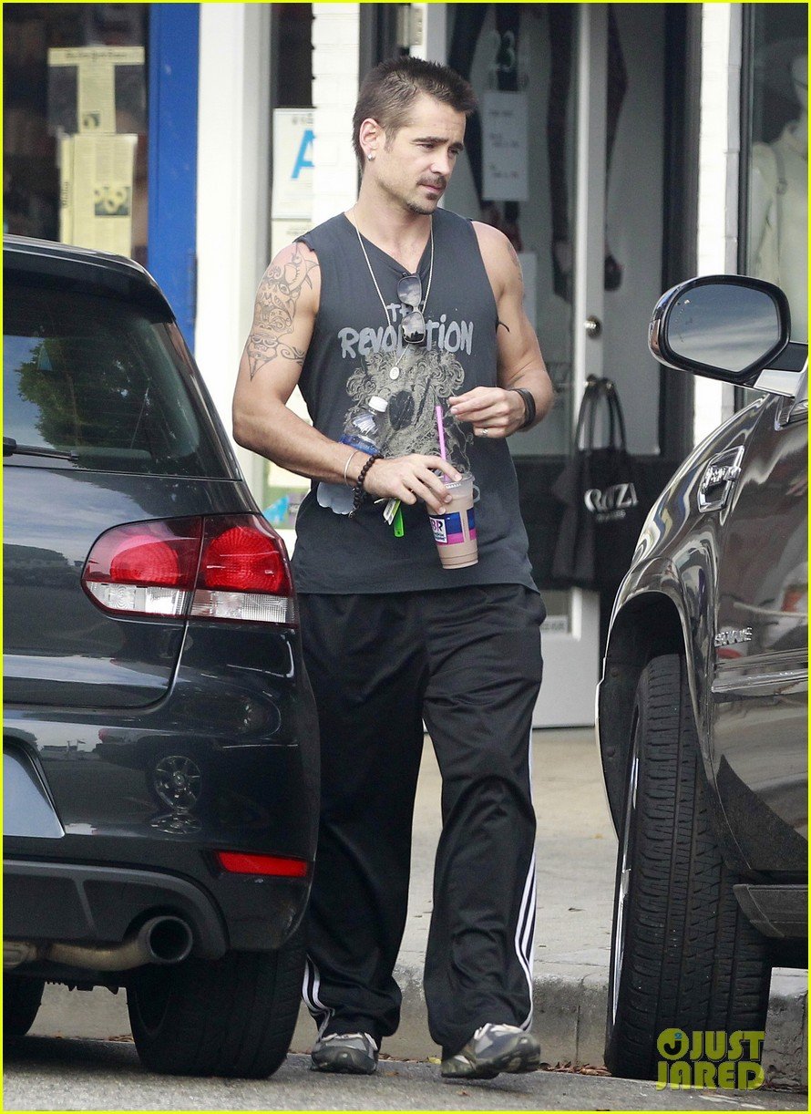 Colin Farrell: Yoga Stretch: Photo 2696884 | Colin Farrell Photos ...