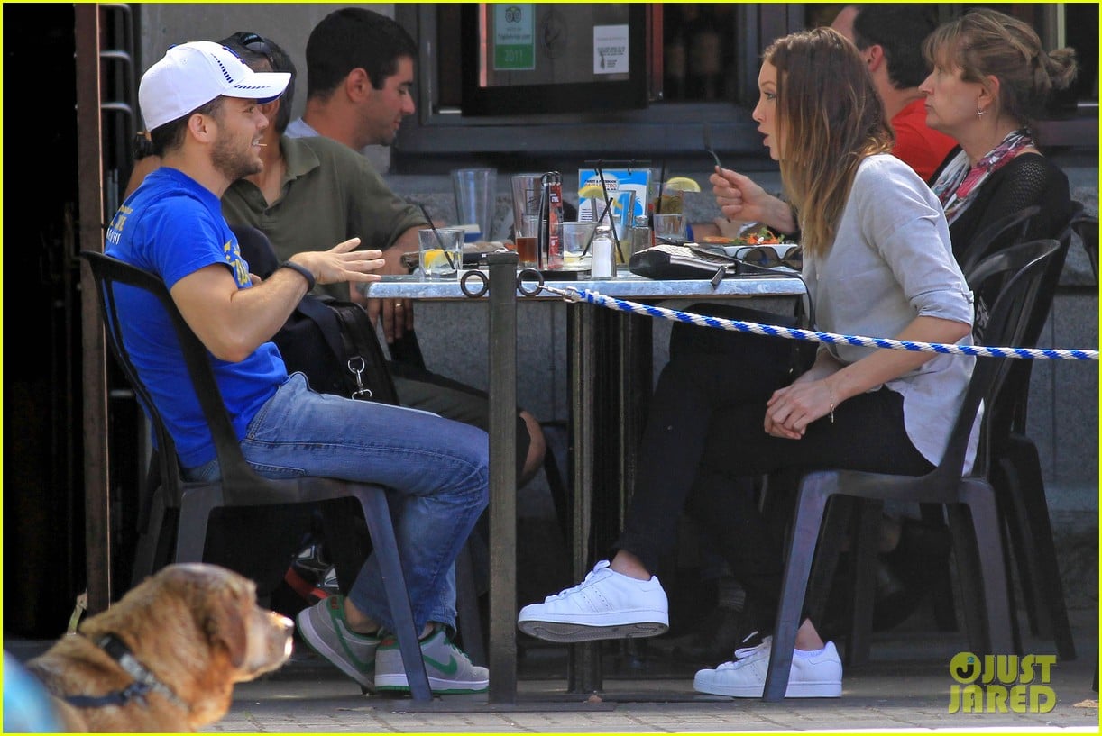 Katie Cassidy & Jerry Ferrara: New Couple Alert!: Photo 2701132 | Jerry ...