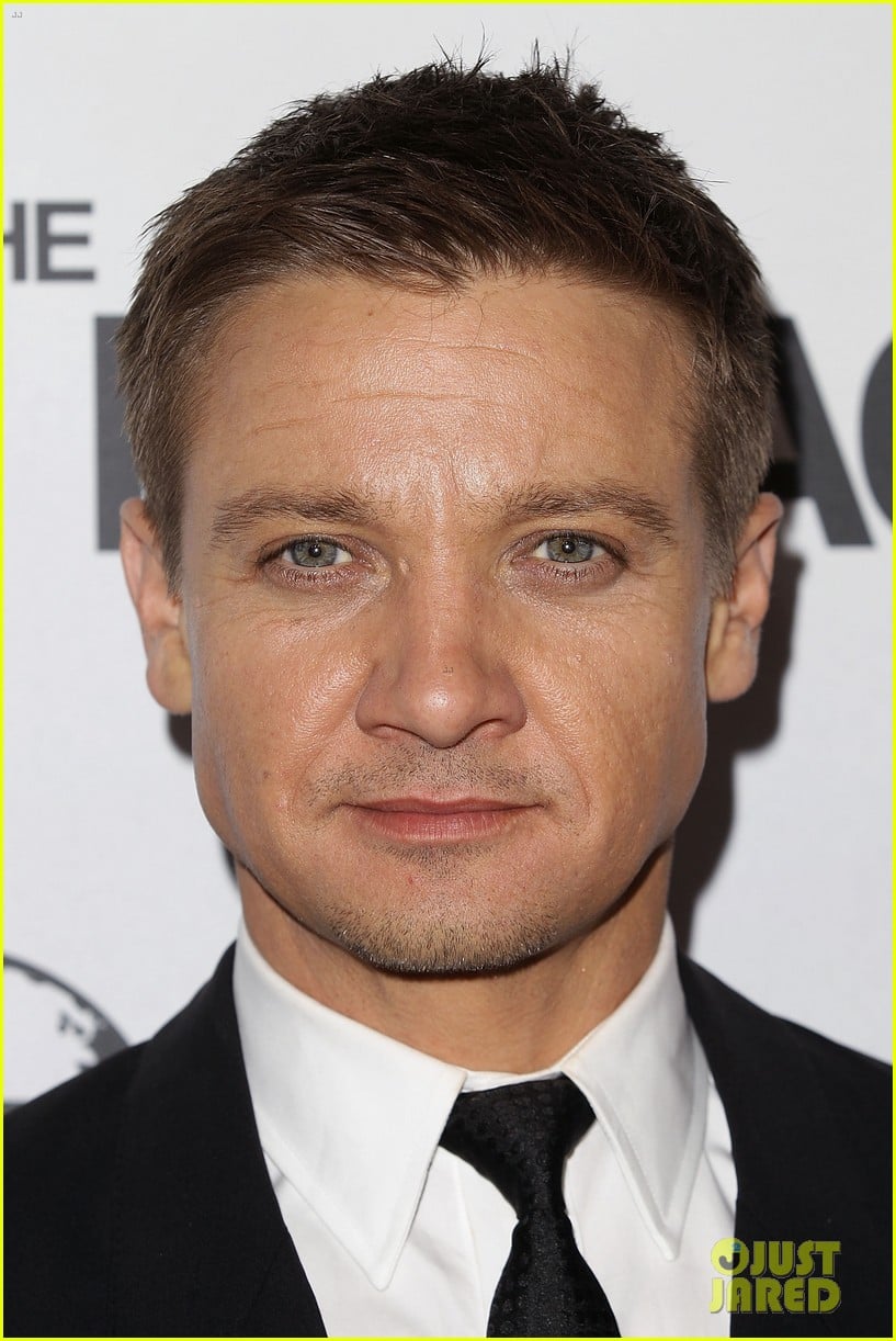 Jeremy Renner: 'Bourne Legacy' Sydney Premiere!: Photo 2698117 | Jeremy ...