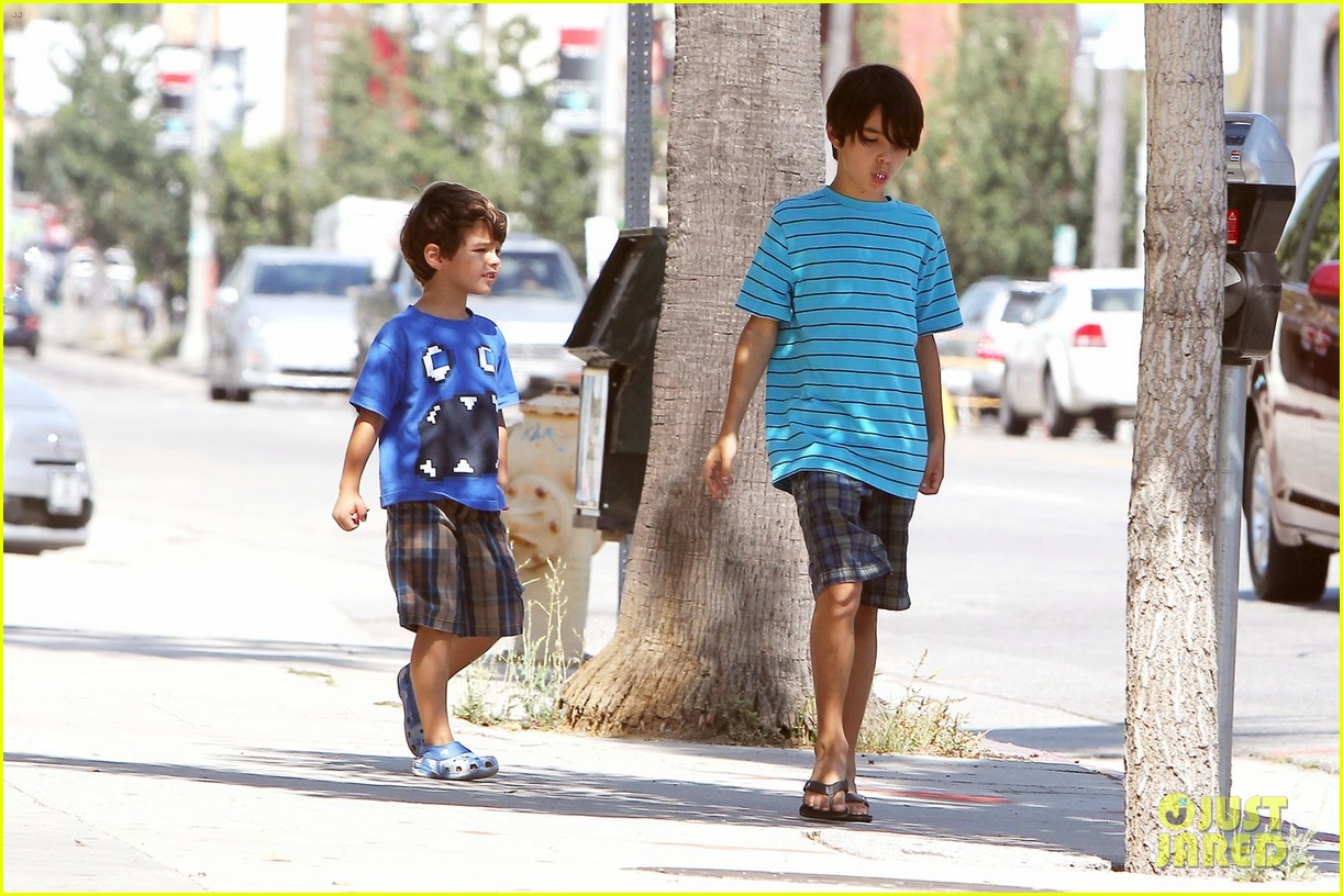 LeAnn Rimes: Recovering After Surgery on Teeth!: Photo 2695350 | Brandi ...