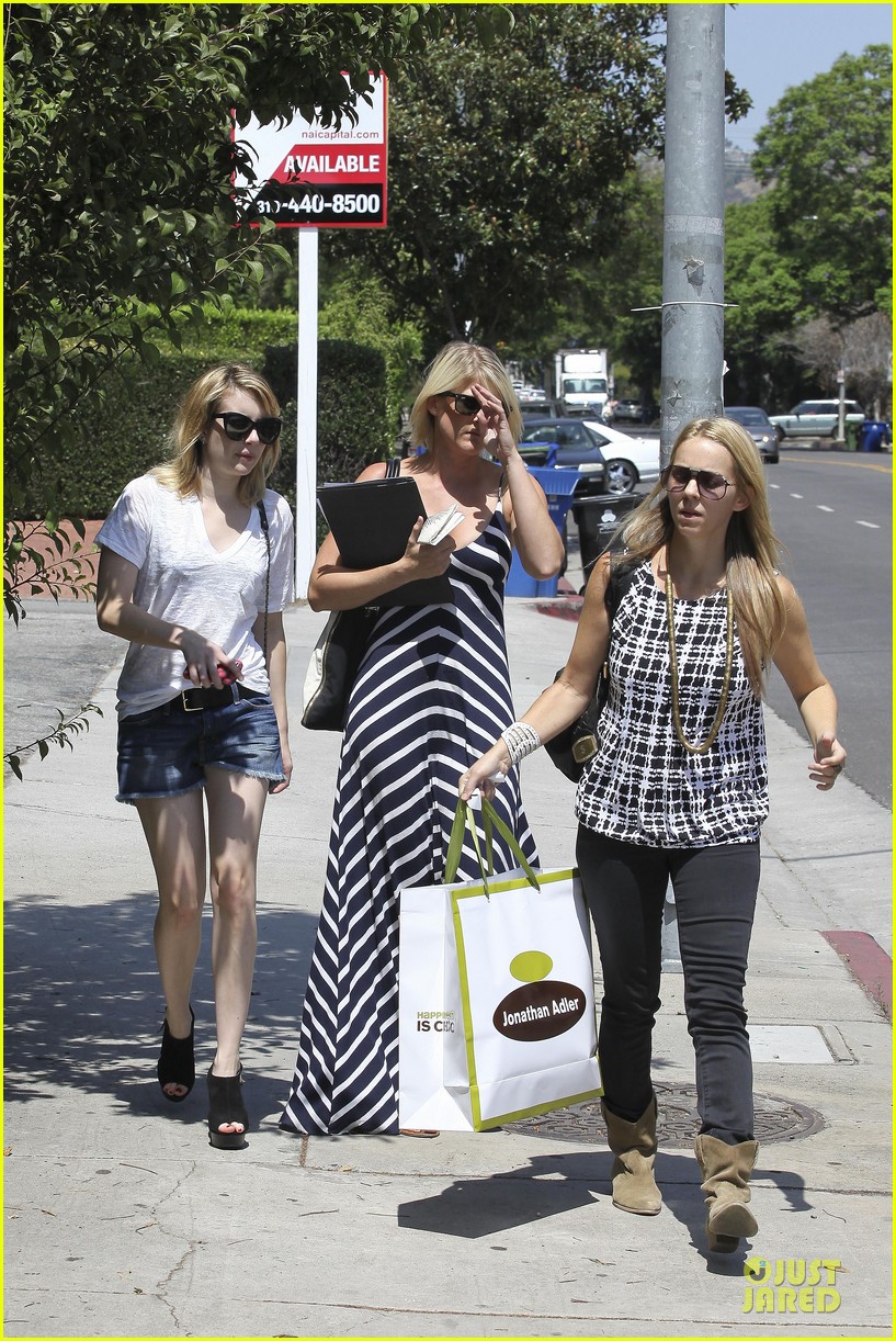 Emma Roberts: 'Seventeen' Pretty Amazing TV Judge!: Photo 2711793 ...