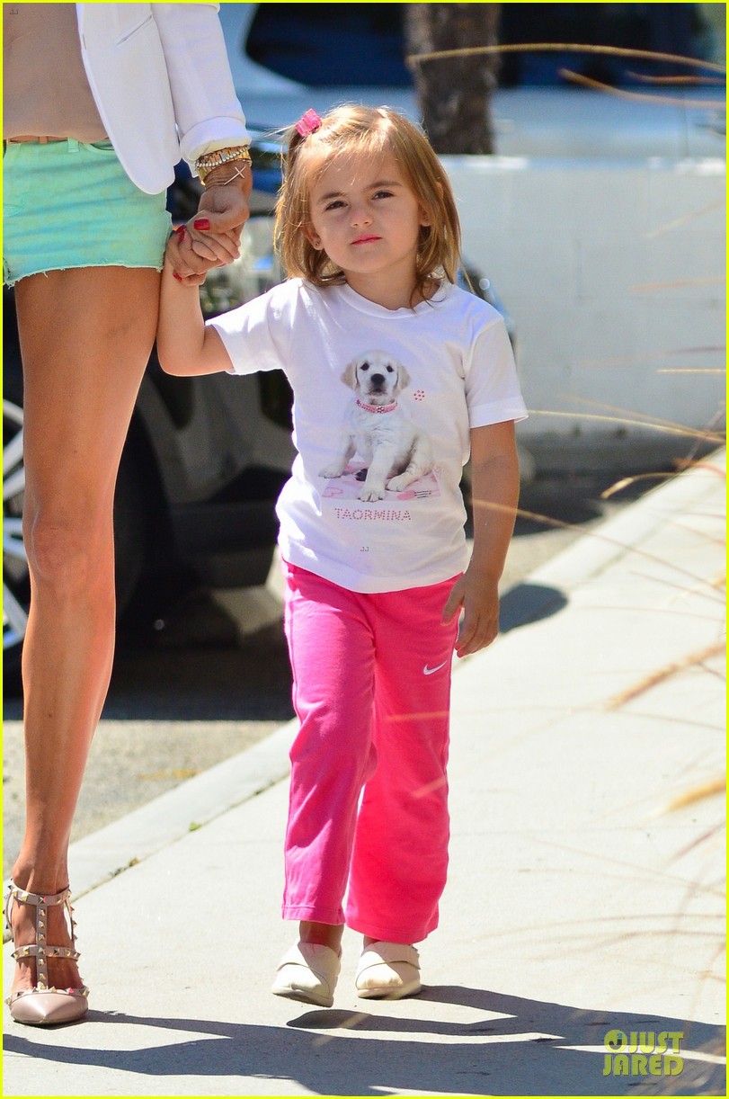 Alessandra Ambrosio: Birthday Kisses for Jamie Mazur!: Photo 2728496 ...