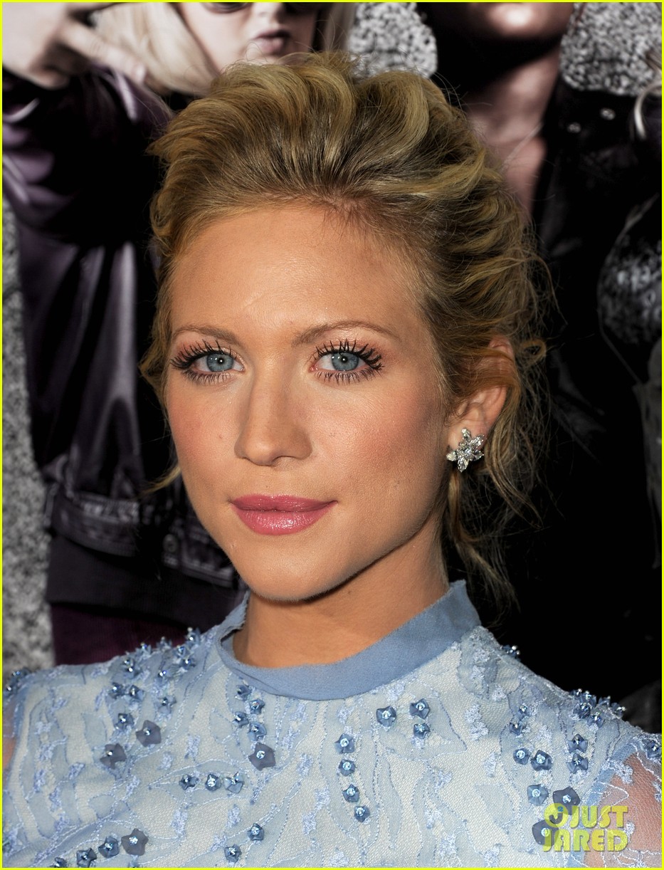 Photo: elizabeth banks anna kendrick pitch perfect premiere 16 | Photo ...