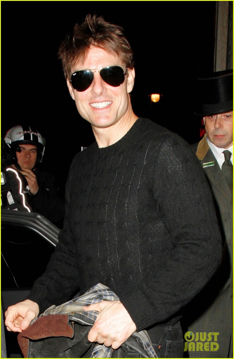 Tom Cruise: Joyful at The Ivy!: Photo 2726550 | Tom Cruise Photos ...