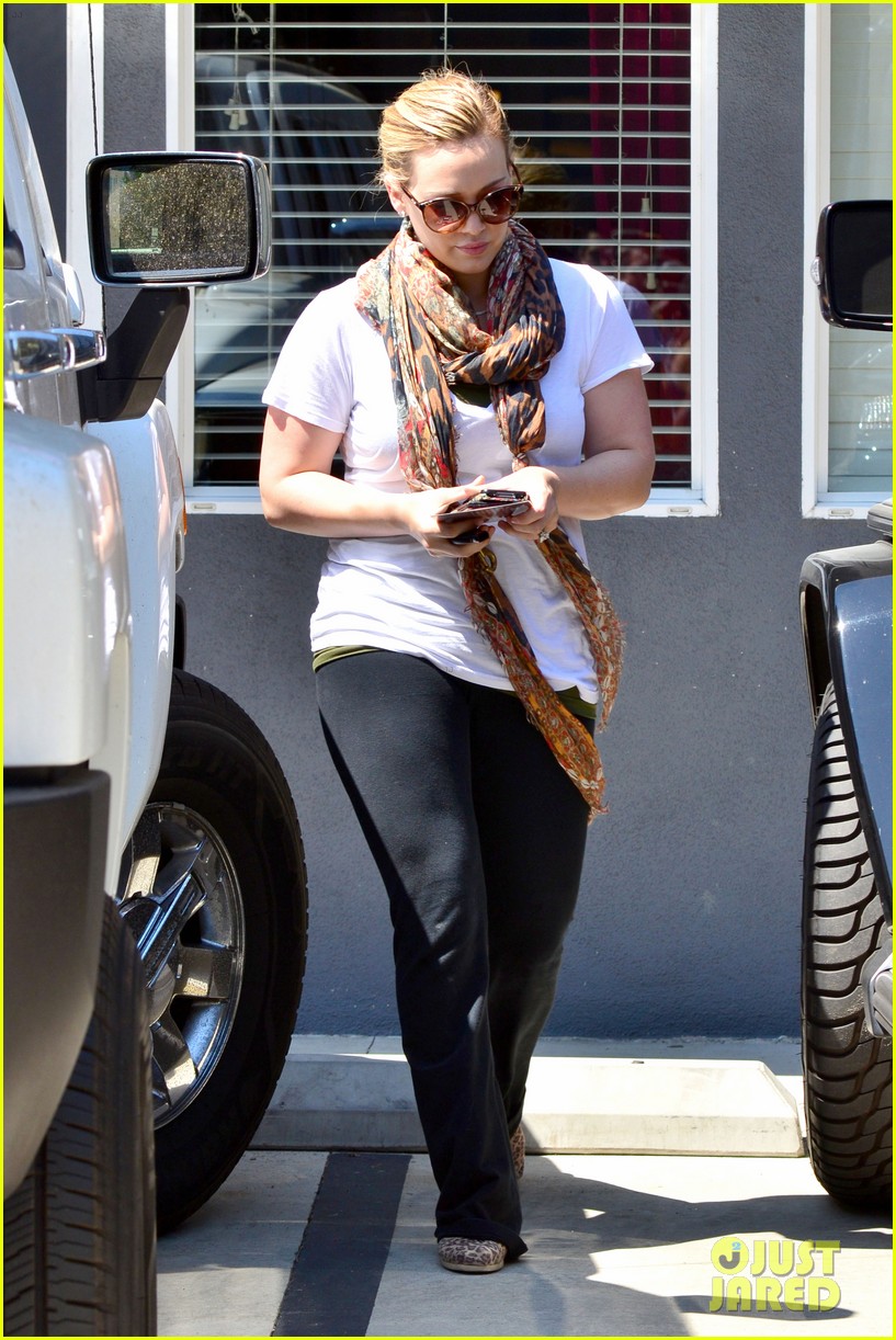 Hilary Duff: Raindrops on Roses: Photo 2714090 | 00 Photos | Just Jared ...