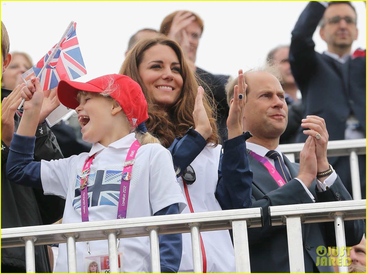 Duchess Kate Cheers Great Britain's Rowing Team to Gold Medal!: Photo ...