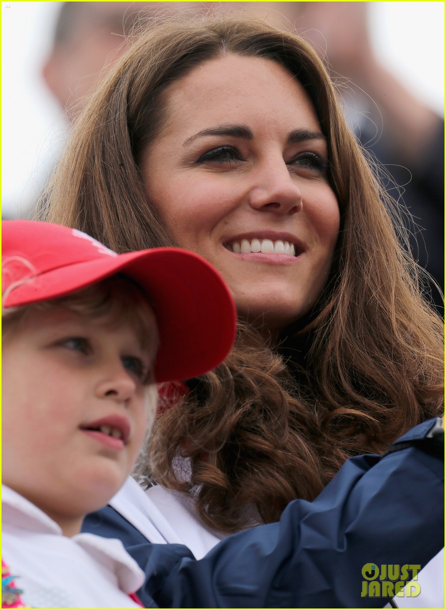 Duchess Kate Cheers Great Britain's Rowing Team to Gold Medal!: Photo ...