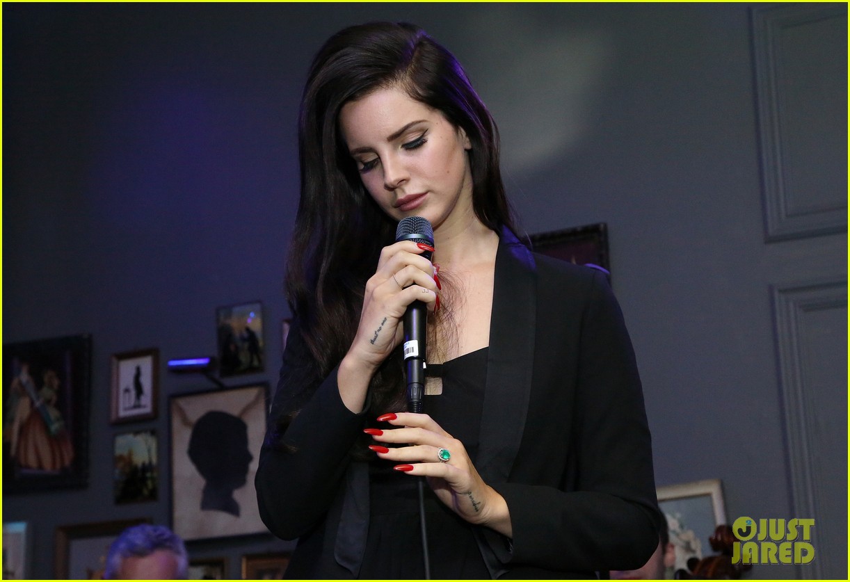 Lana Del Rey: H&M Ad Campaign Launch & Concert!: Photo 2724985 | Lana ...