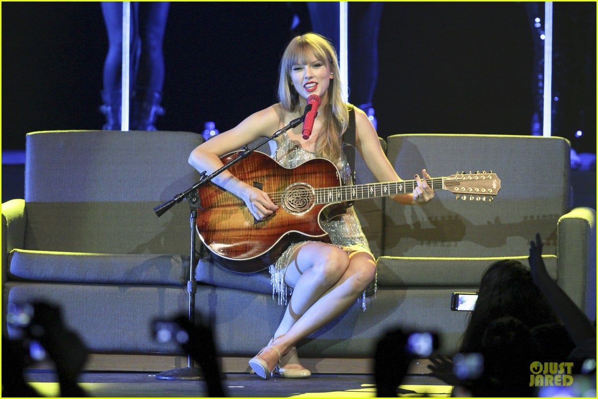 Taylor Swift: Rockin' Rio!: Photo 2721901 | Taylor Swift Photos | Just ...