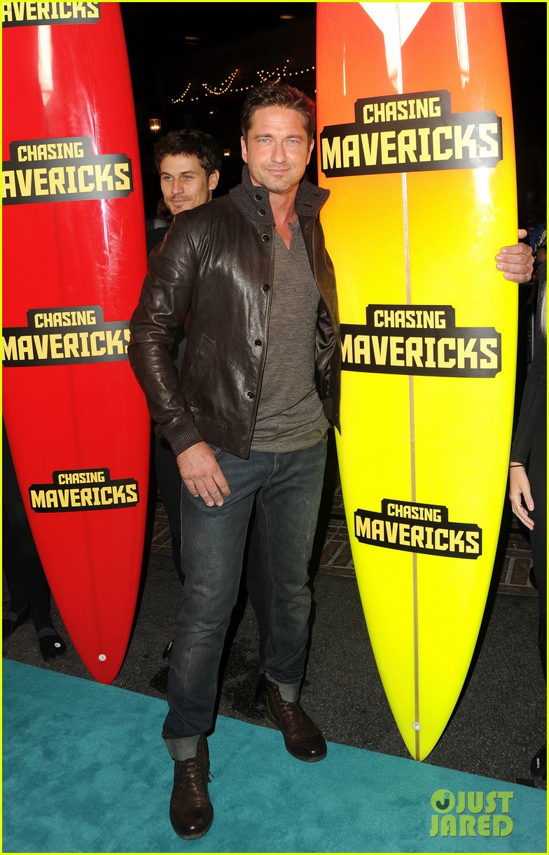 Gerard Butler: 'Chasing Mavericks' Premiere!: Photo 2740787 | Abigail ...