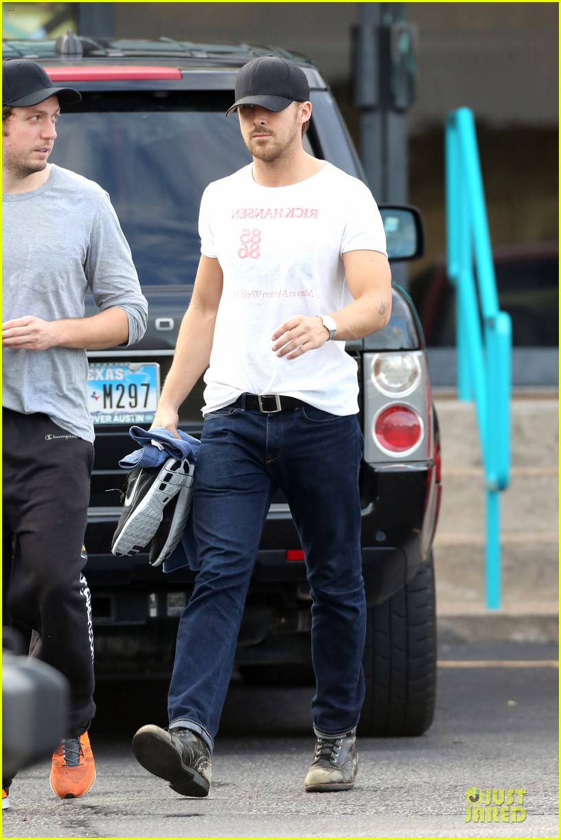 Ryan Gosling is the Man in Motion!: Photo 2731157 | Ryan Gosling Photos ...