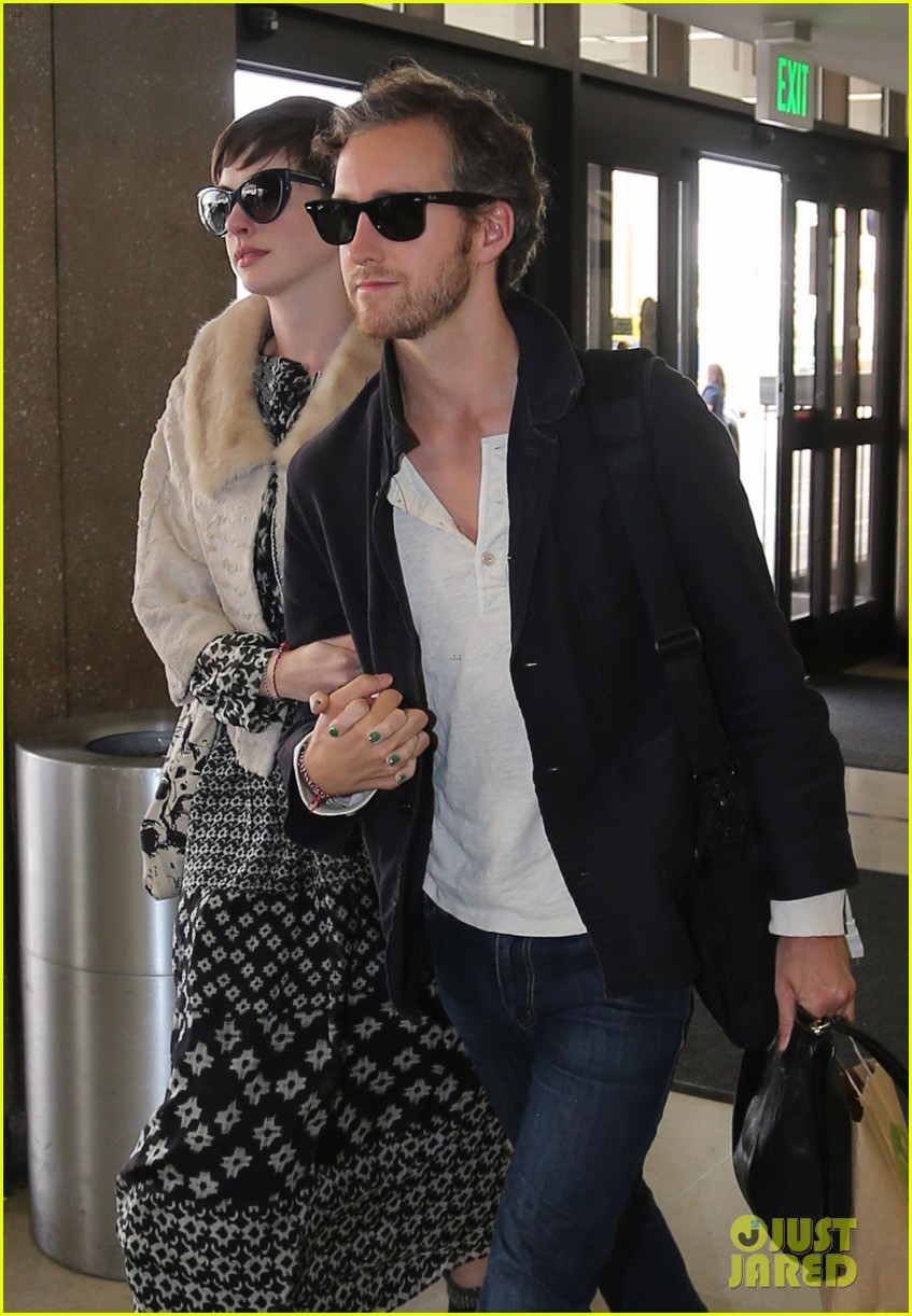 Anne Hathaway: Studio Visit with Eddie Redmayne!: Photo 2743587 | Adam ...