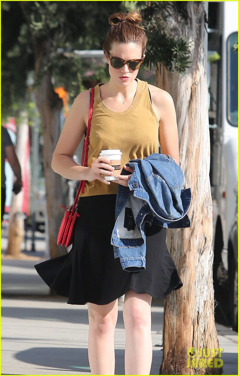 Mandy Moore: Coffee Commissary Caffeine Fix!: Photo 2733065 | Mandy ...