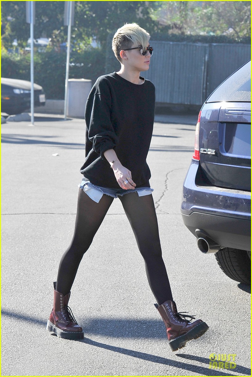 Miley Cyrus: My Music is Something That Radio Needs Right Now!: Photo ...