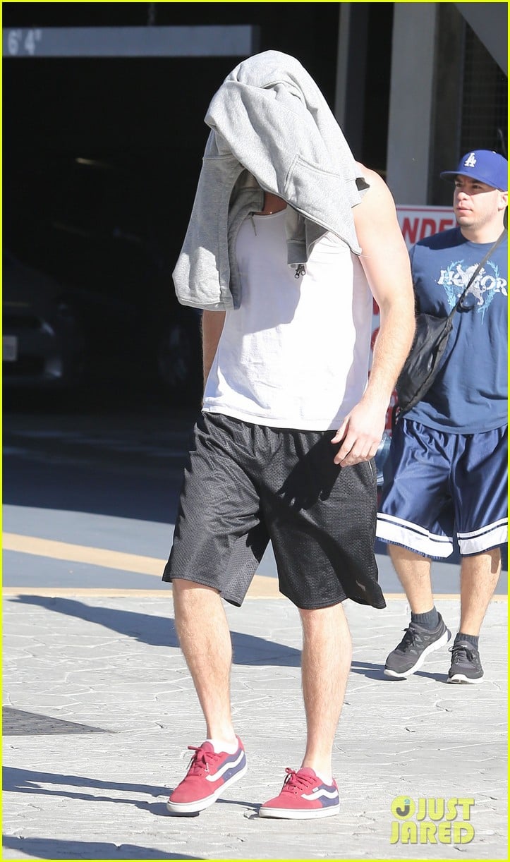 Miley Cyrus Hits the Studio, Liam Hemsworth Breaks a Sweat: Photo ...