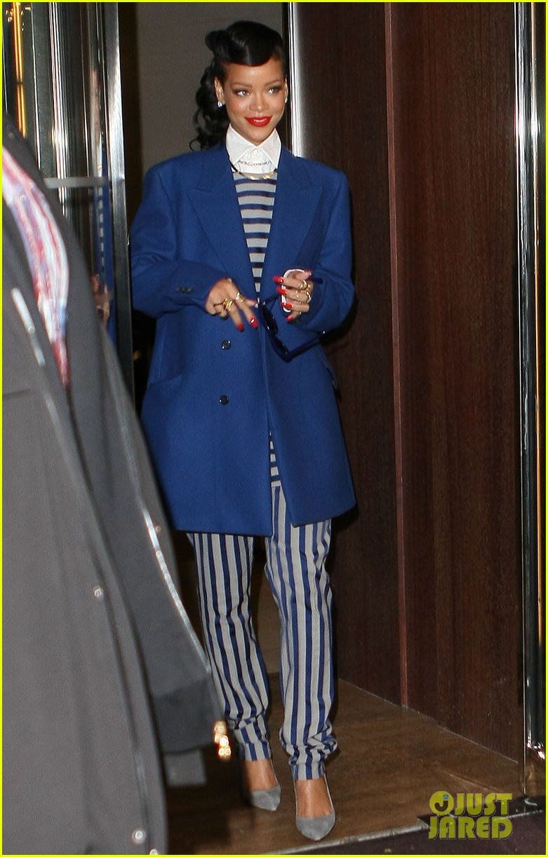 Rihanna's 'Stay': JJ Music Monday!: Photo 2760760 | JJ Music Monday ...