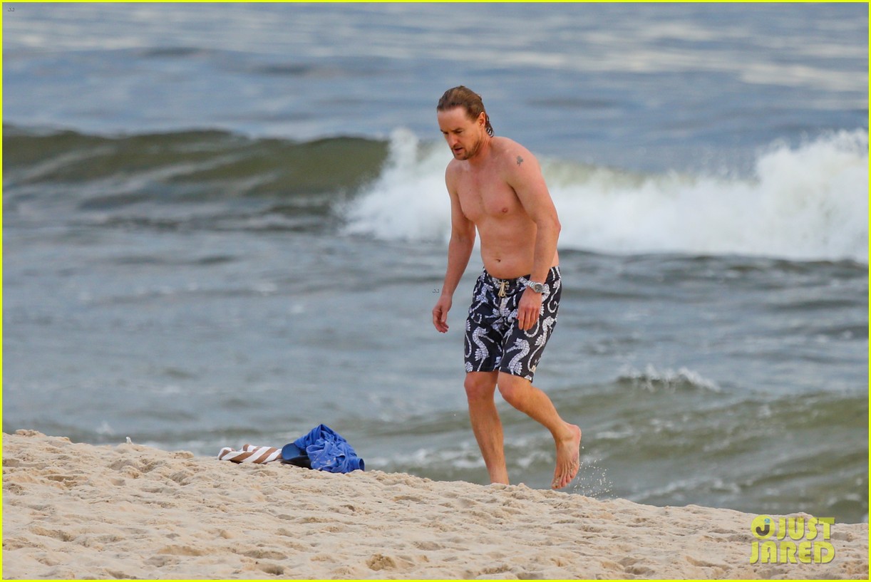 Photo: owen wilson shirtless in rio 14 | Photo 2765591 | Just Jared ...
