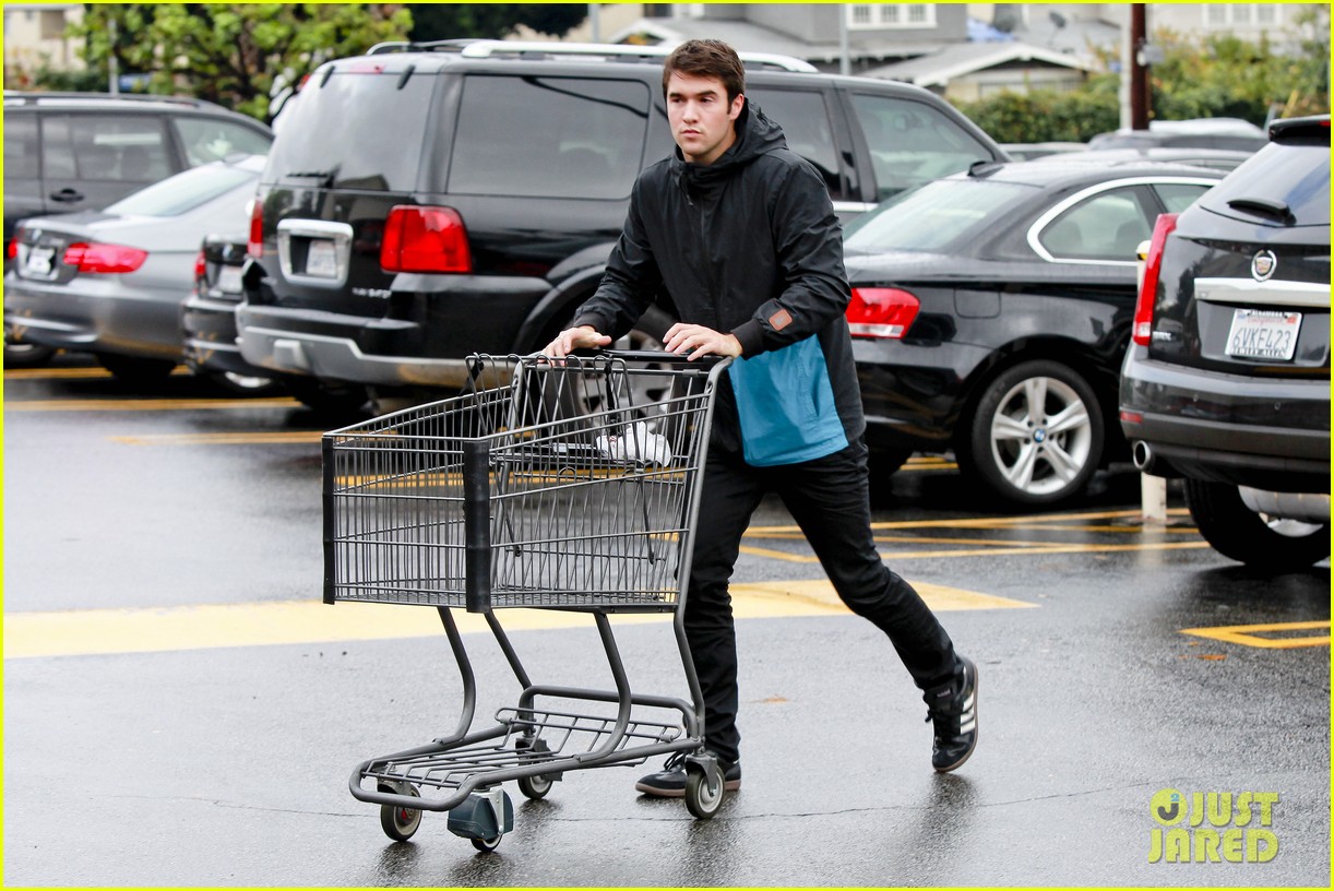 Josh Bowman: Madeleine Stowe's Slaps Are Painful: Photo 2767356 | Emily ...