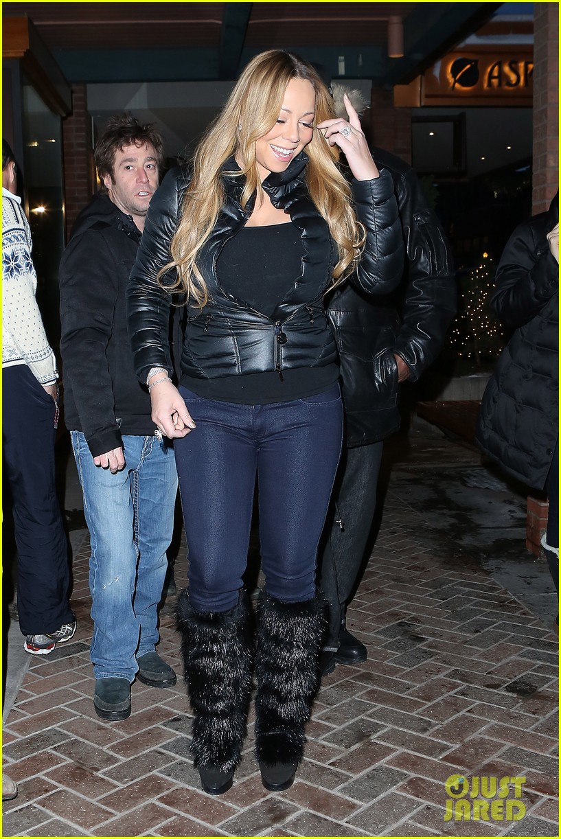 Mariah Carey: I'm Not Letting Anyone Touch Presents Until Christmas Day ...