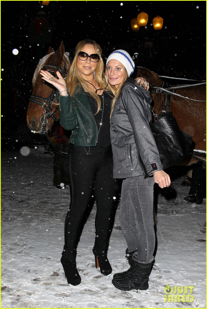Mariah Carey: Giving Away Santa Hats to Lambs!: Photo 2780744 | Mariah ...