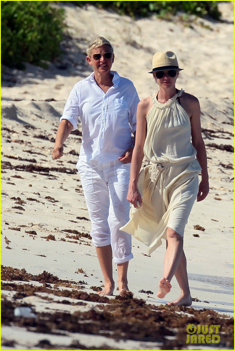 Ellen DeGeneres & Portia De Rossi: Holding Hands in St. Barts!: Photo ...
