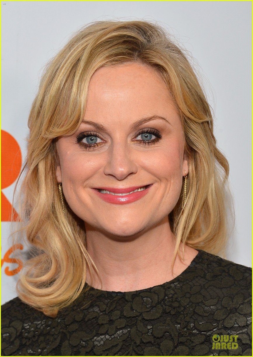 Rashida Jones & Amy Poehler - Trevor Live 2012: Photo 2768168 | Amy ...