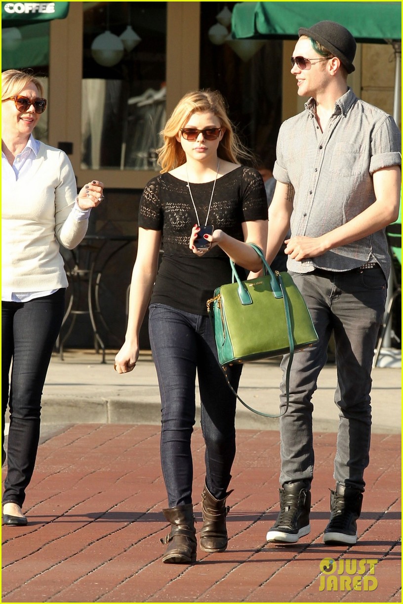 Chloe Moretz: My Phone Died in the Hot Tub!: Photo 2774474 | Chloe ...