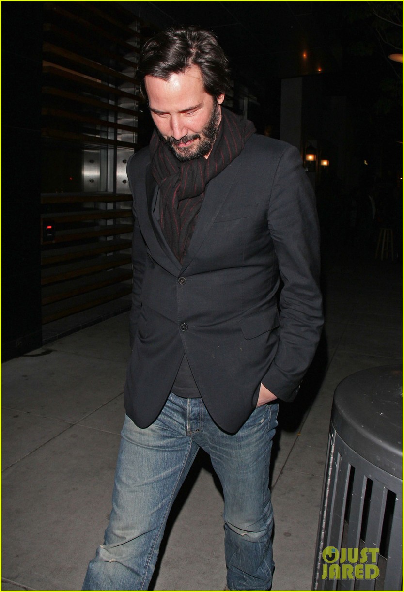 Keanu Reeves: Peace Out, 2012!: Photo 2782875 | Keanu Reeves Photos ...