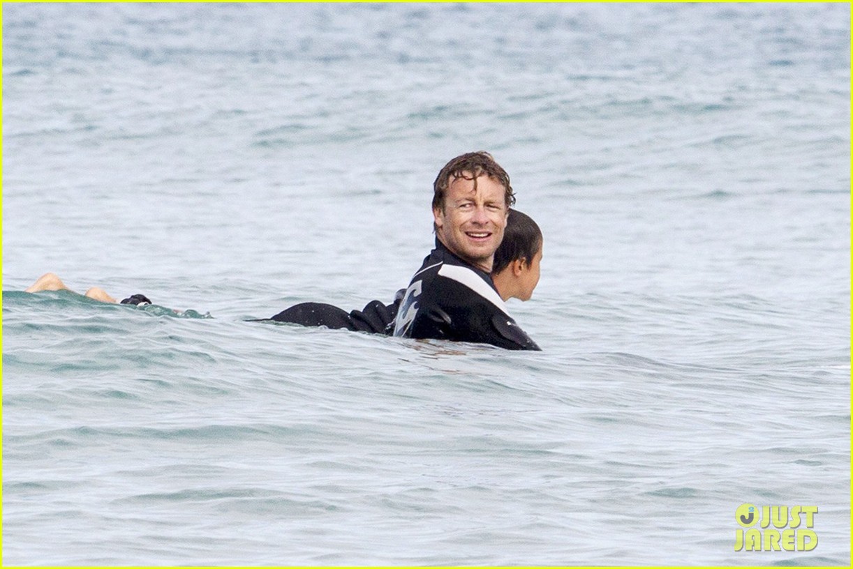 Simon Baker: Surfing in Sydney!: Photo 2782902 | Simon Baker Photos ...