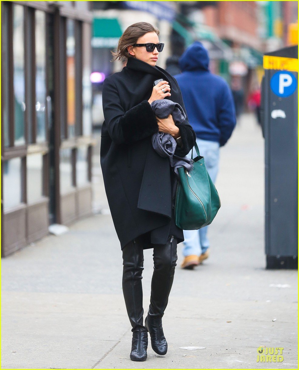 Irina Shayk: Flat Tummy SoulCycle Workout!: Photo 2800544 | Irina Shayk ...