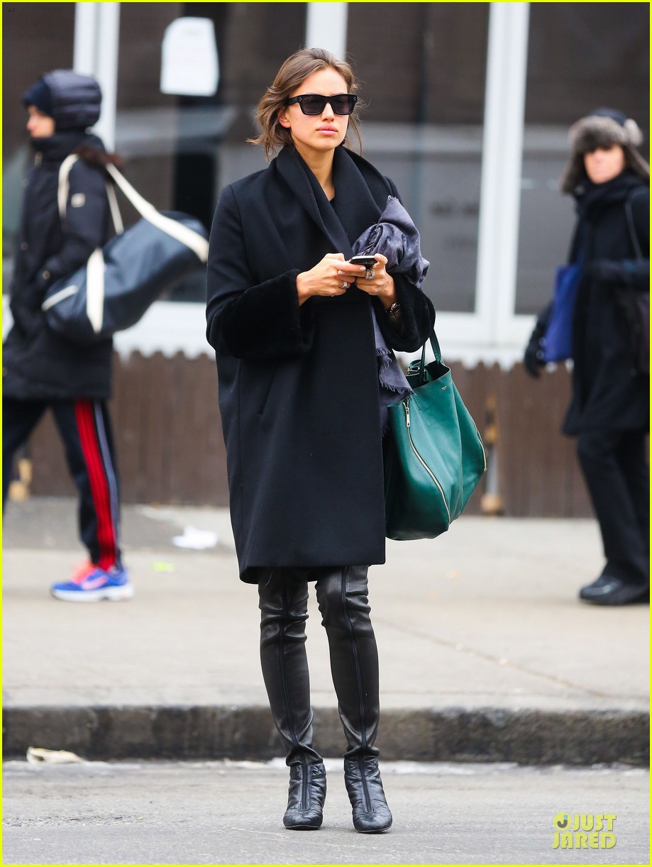 Irina Shayk: Flat Tummy SoulCycle Workout!: Photo 2800545 | Irina Shayk ...