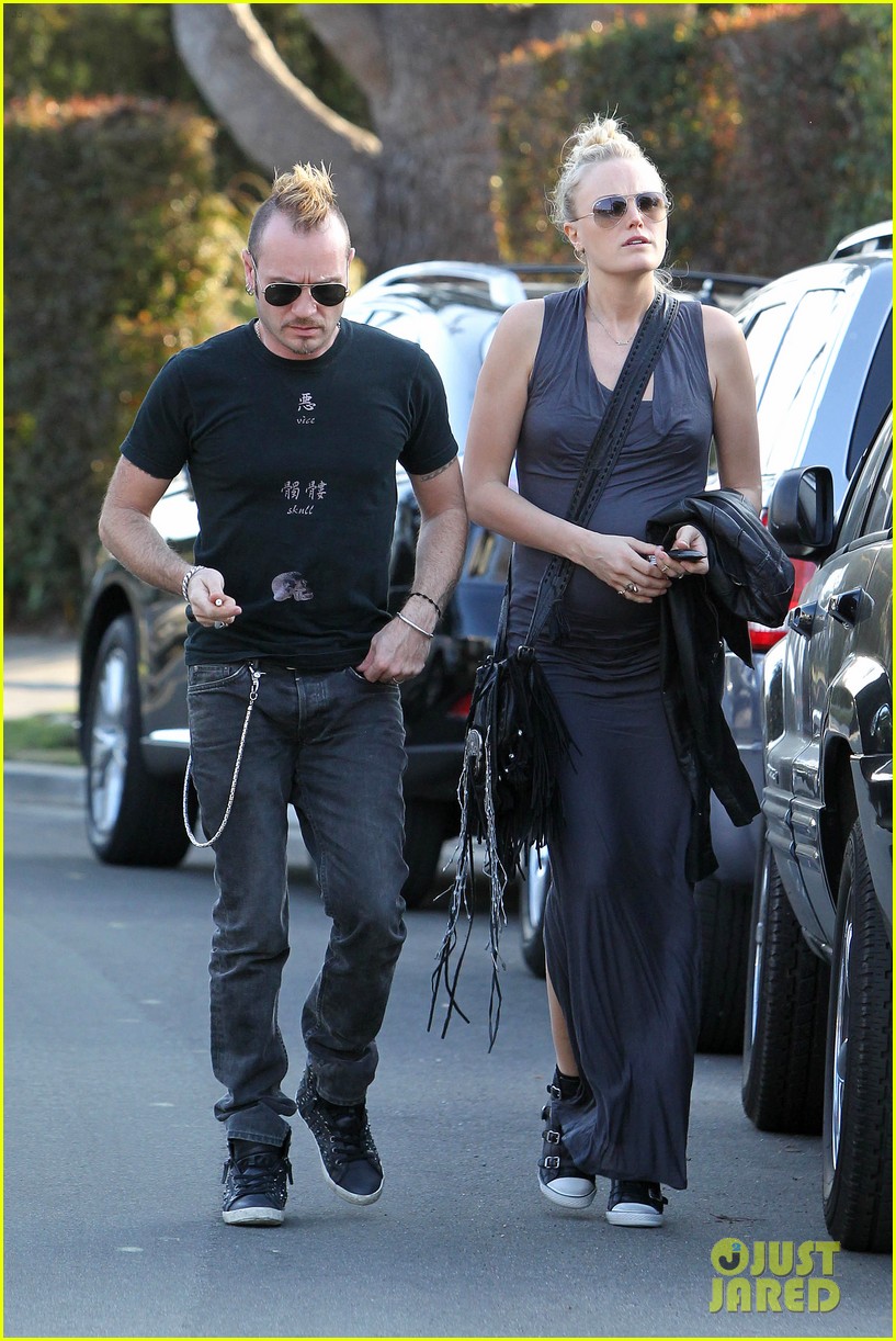 Malin Akerman: New 'Numbers Station' Trailer!: Photo 2815181 | Malin ...