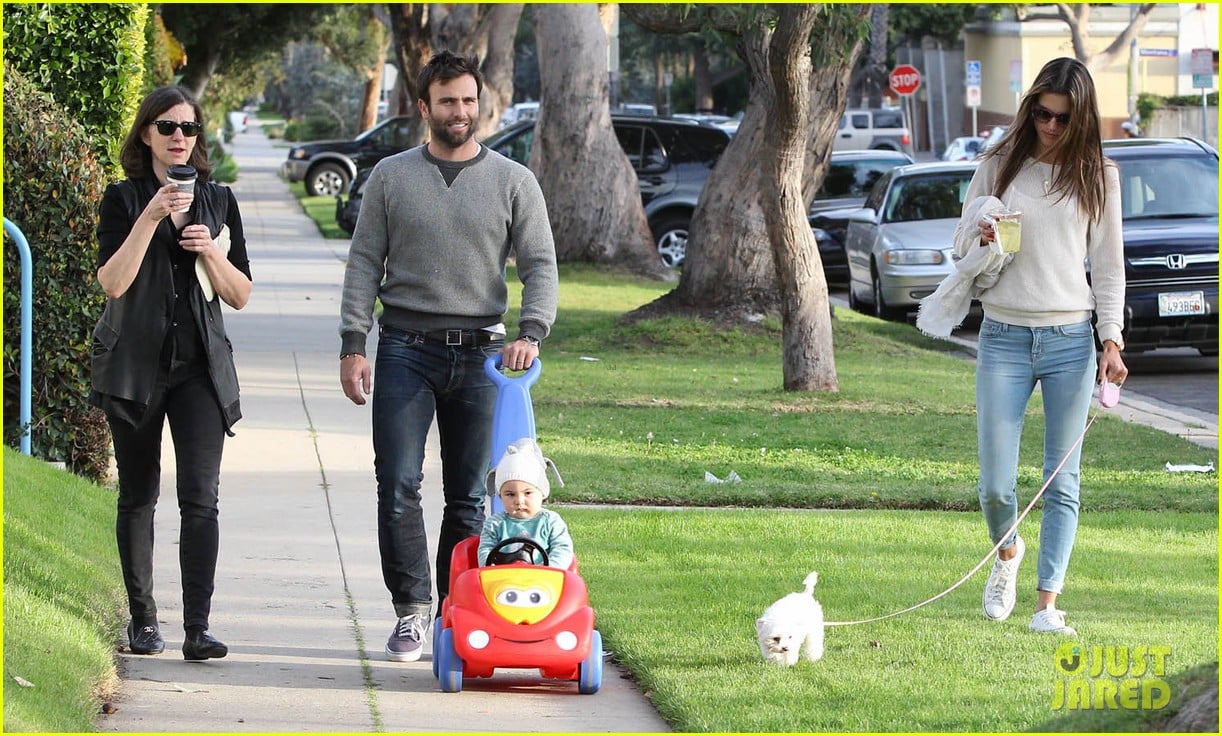 Alessandra Ambrosio & Jamie Mazur: Family Friday Stroll!: Photo 2813692 ...