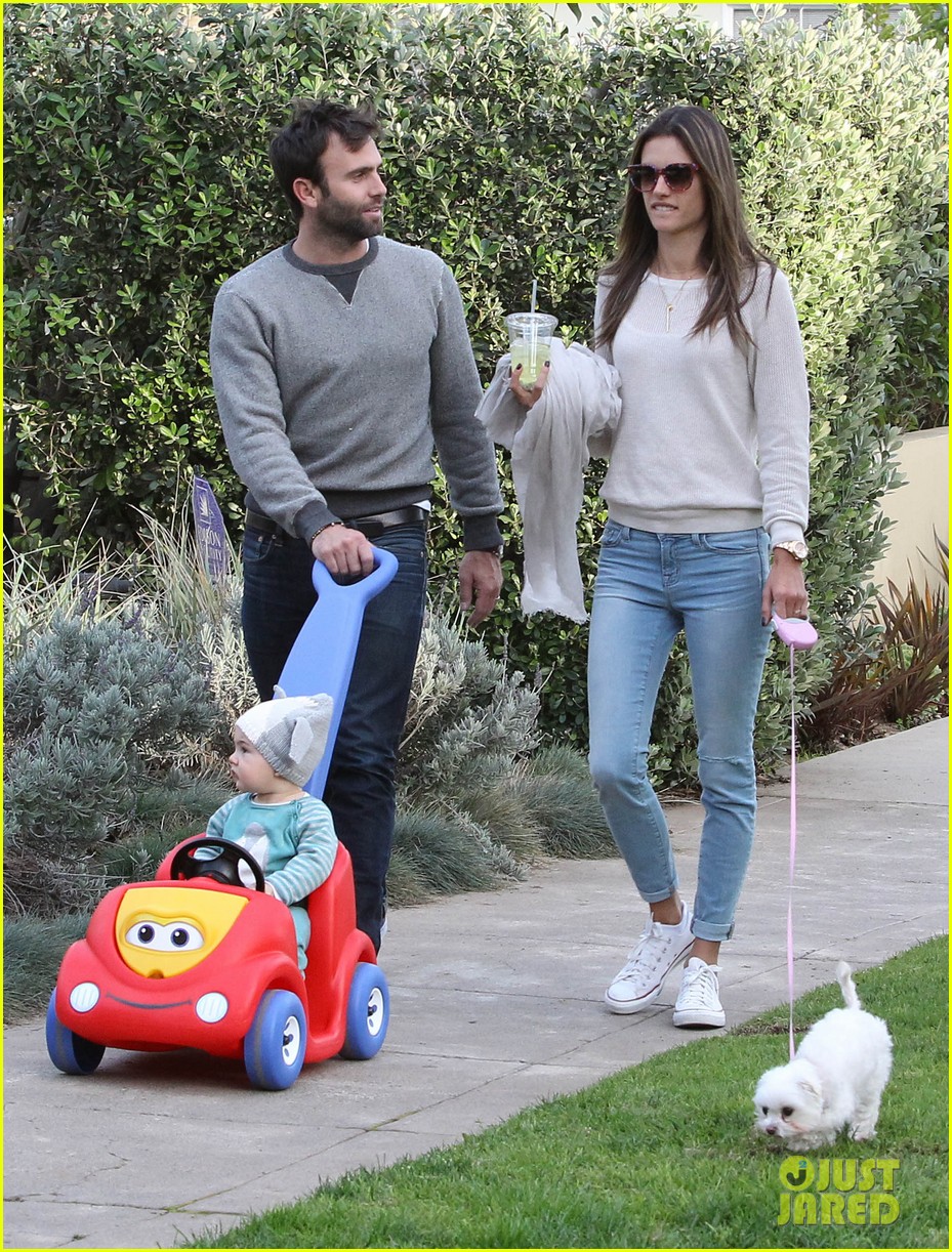 Alessandra Ambrosio & Jamie Mazur: Family Friday Stroll!: Photo 2813693 ...