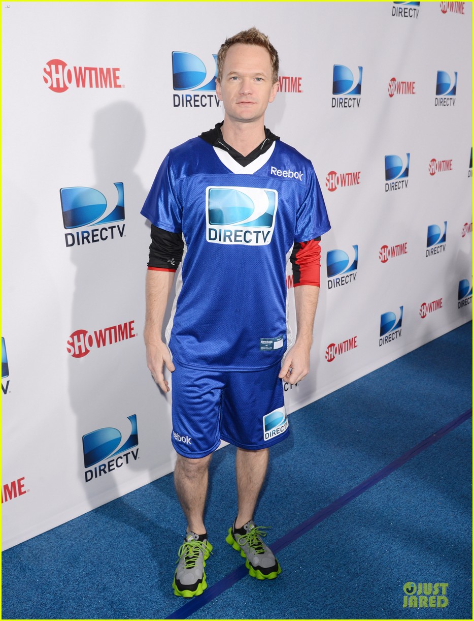 Matt Bomer & Ryan Kwanten: Celebrity Beach Bowl Party Guys!: Photo ...