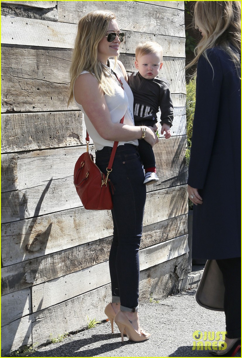 Hilary Duff & Mike Comrie: LAX Depature with Luca!: Photo 2821005 ...