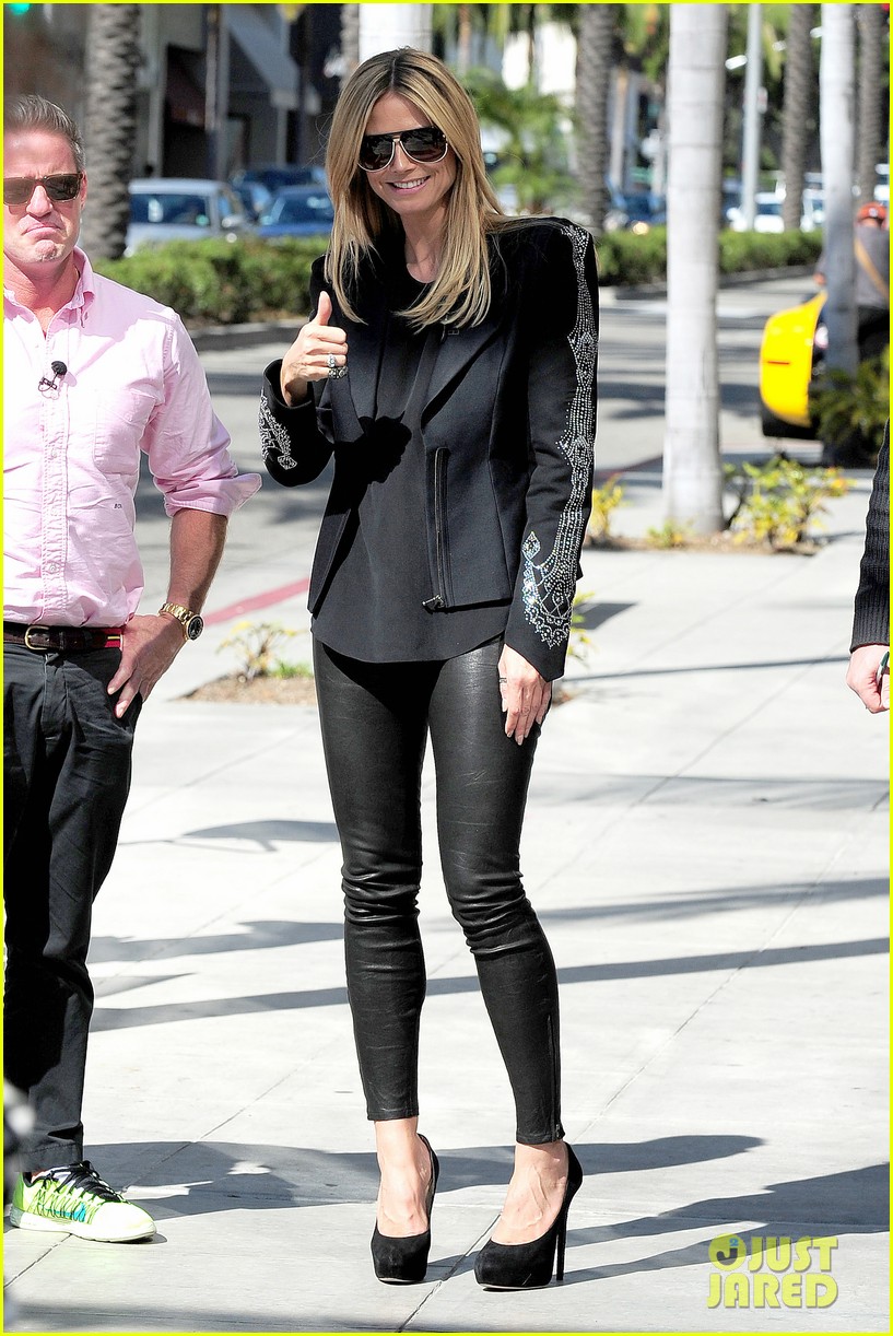 Heidi Klum: Thumbs Up for 'Germany's Next Top Model'!: Photo 2812088 ...