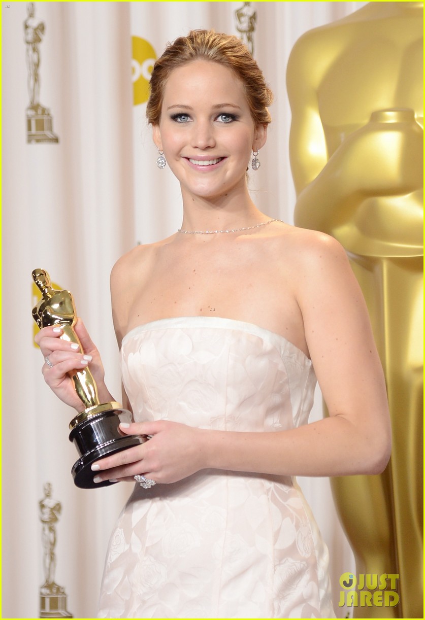 Jennifer Lawrence: Oscars Press Room Photos 2013: Photo 2819930 | Jennifer Lawrence Photos ...