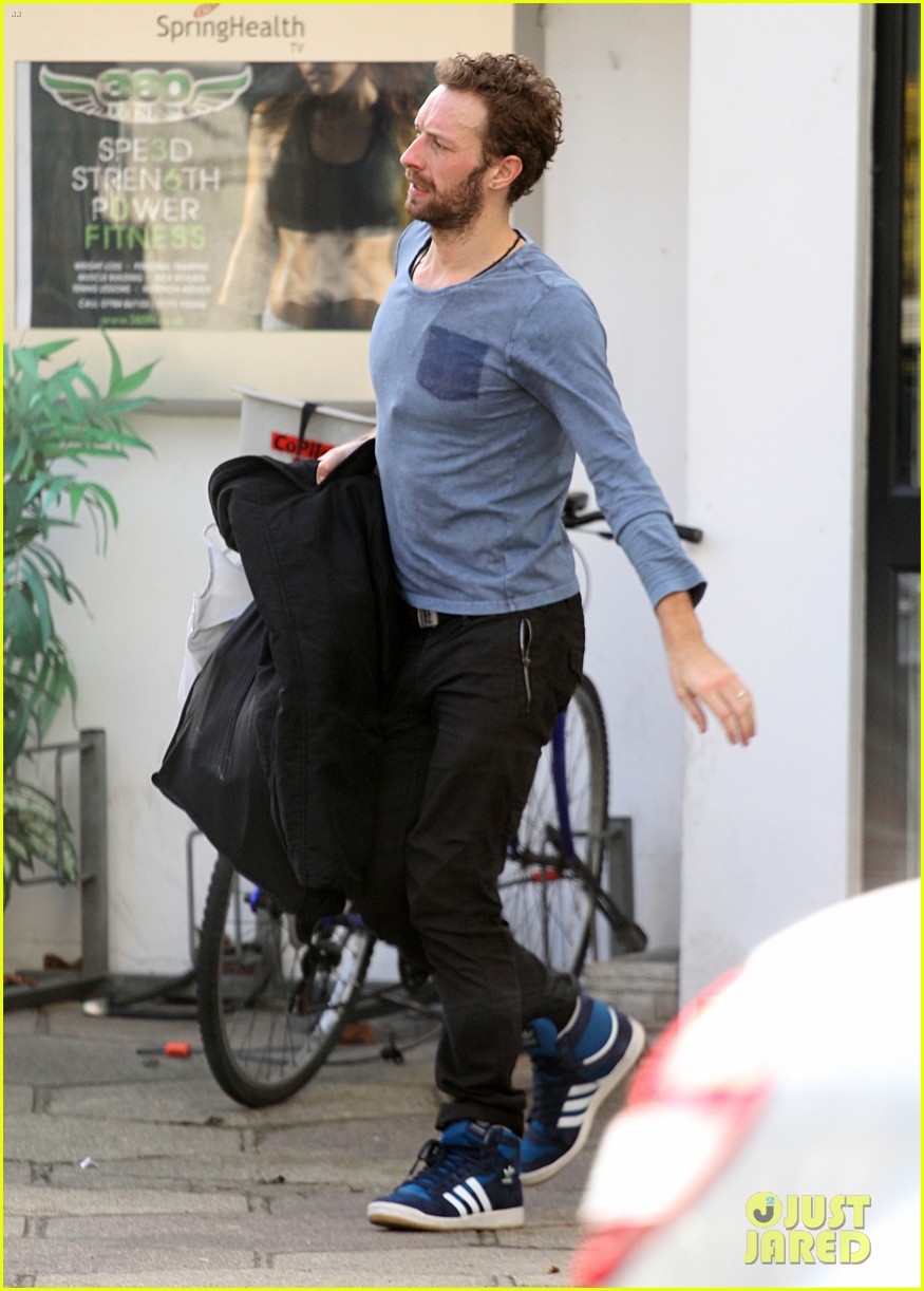 Chris Martin: Coldplay's 'Clocks' Crowned 'Greatest Hit': Photo 2804192 ...