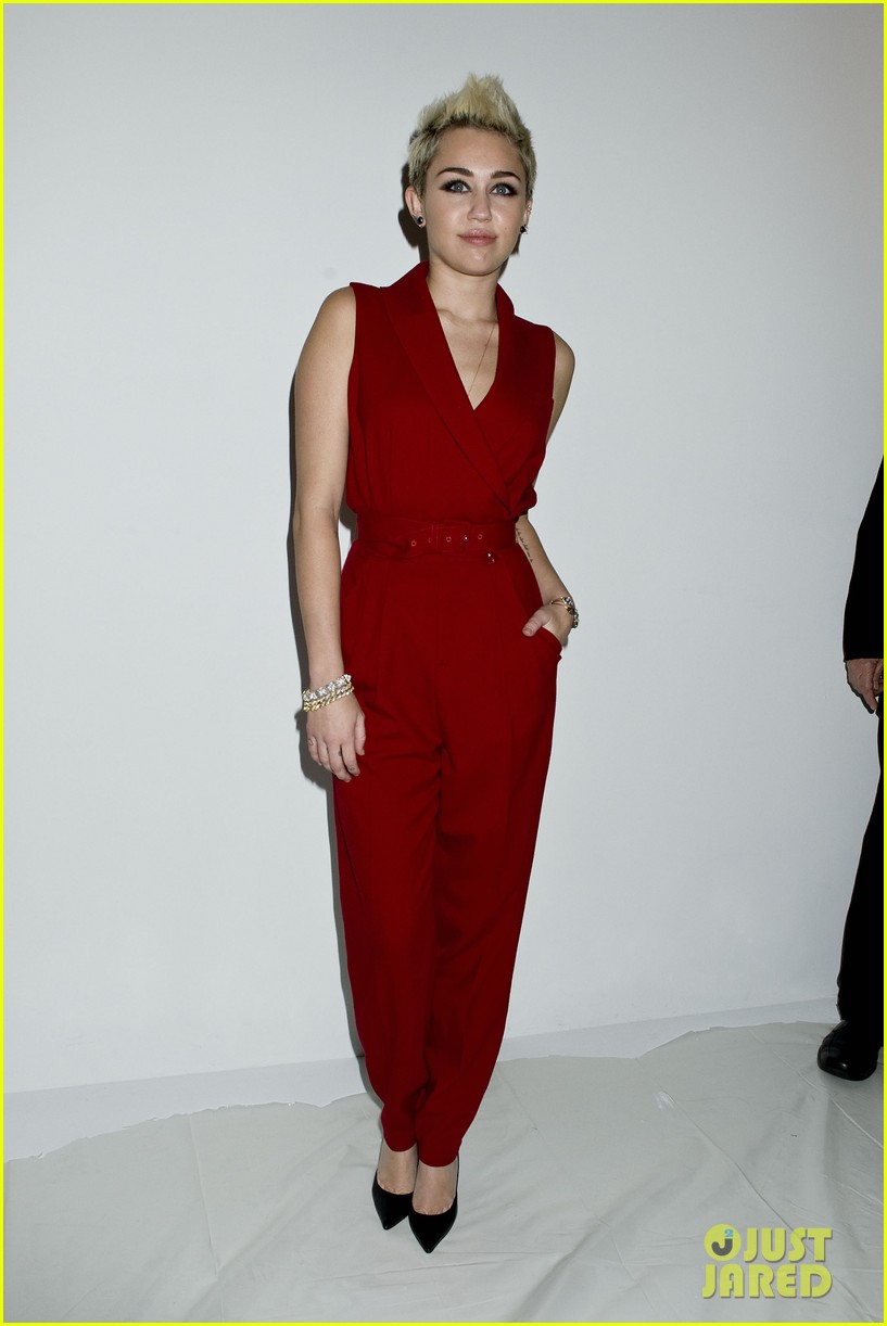 Miley Cyrus: Rachel Zoe Fashion Show with Mom Tish!: Photo 2811469 | Celebrity Babies, Miley ...
