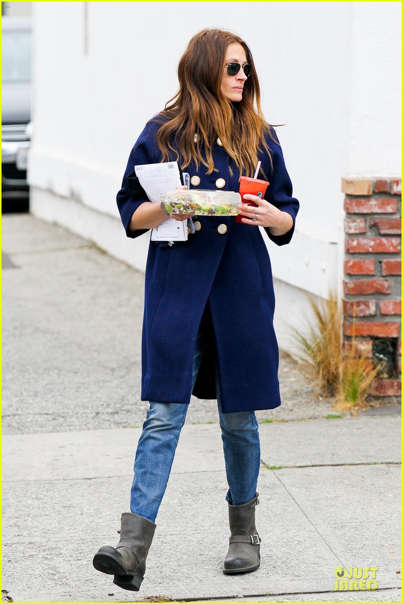 Julia Roberts: Healthy Salad Diet!: Photo 2805657 | Julia Roberts ...