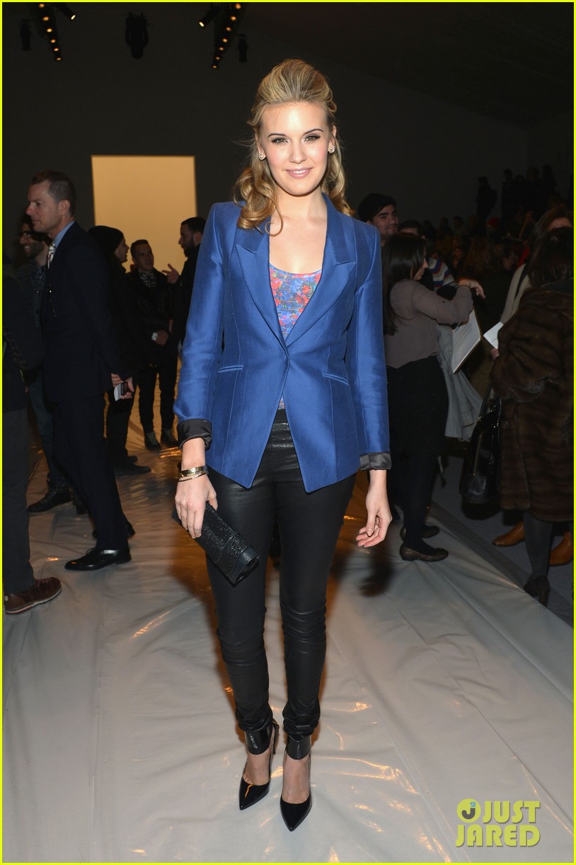 Ashlee Simpson & Christina Ricci: Richard Chai Fashion Show!: Photo ...