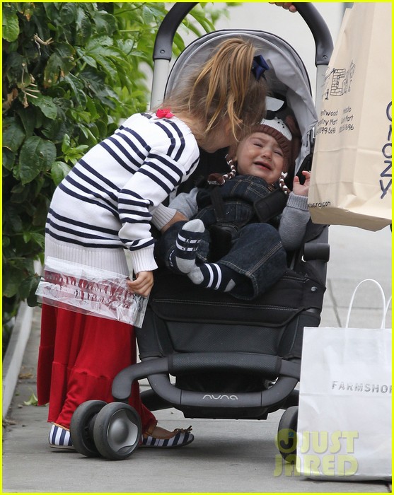 Alessandra Ambrosio: Fred Segal Shopper!: Photo 2833200 | Alessandra ...