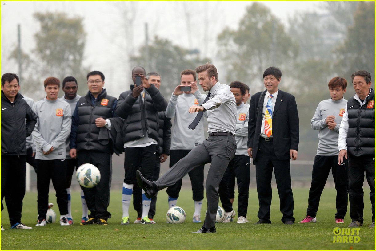 Victoria Beckham: Whitney Houston's 'The Bodyguard' Musical!: Photo ...