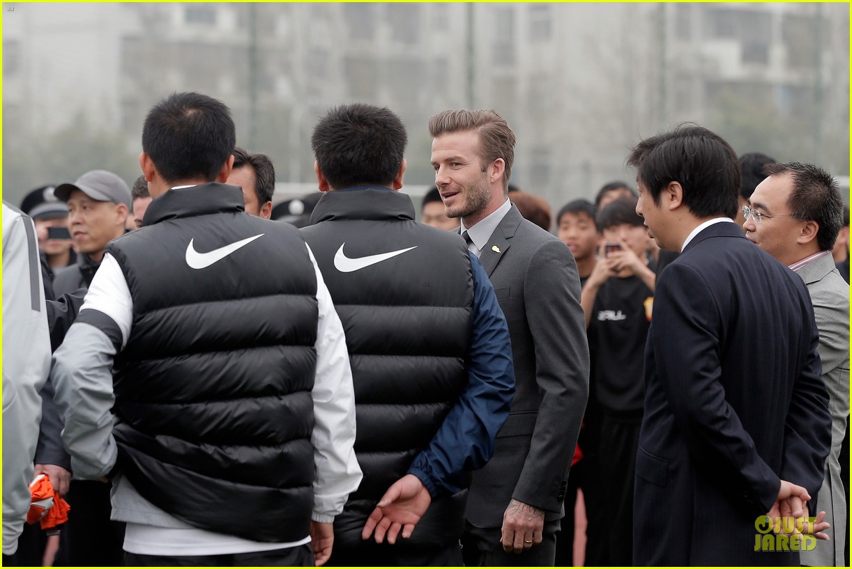 Victoria Beckham: Whitney Houston's 'The Bodyguard' Musical!: Photo ...