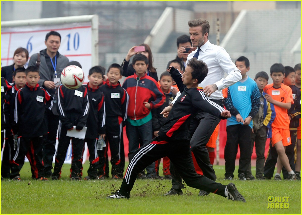 Victoria Beckham: Whitney Houston's 'The Bodyguard' Musical!: Photo ...