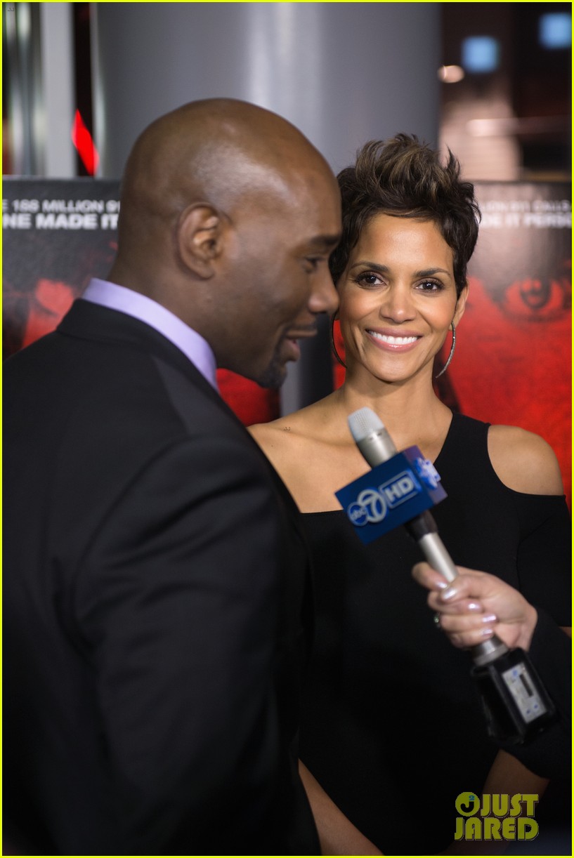 Halle Berry: 'The Call' Chicago Premiere!: Photo 2822696 | Halle Berry ...